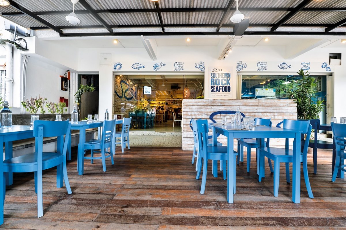Breezy Inspiration: This Seafood Eatery Features a Warm Nautical ...