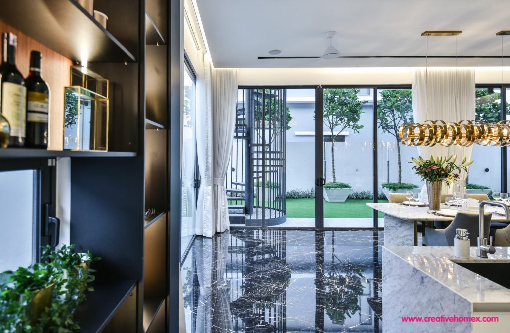 Luxury of Details: Inn Home Design - Creativehomex